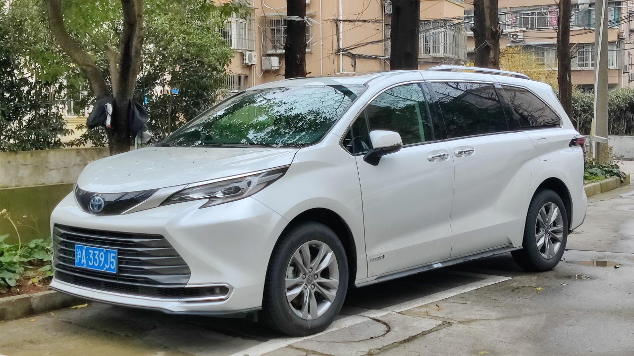 Only one minivan, the Toyota Sienna, cracked the 25 longest-lasting ...