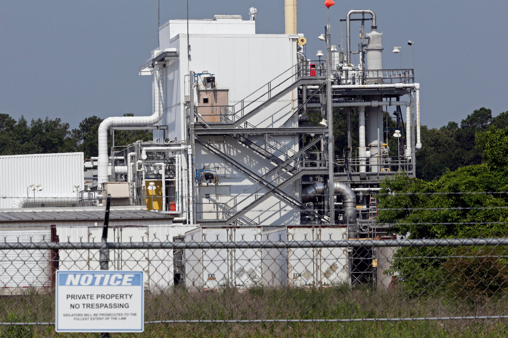 US says chemical maker Chemours to pay $450M to settle forever ...