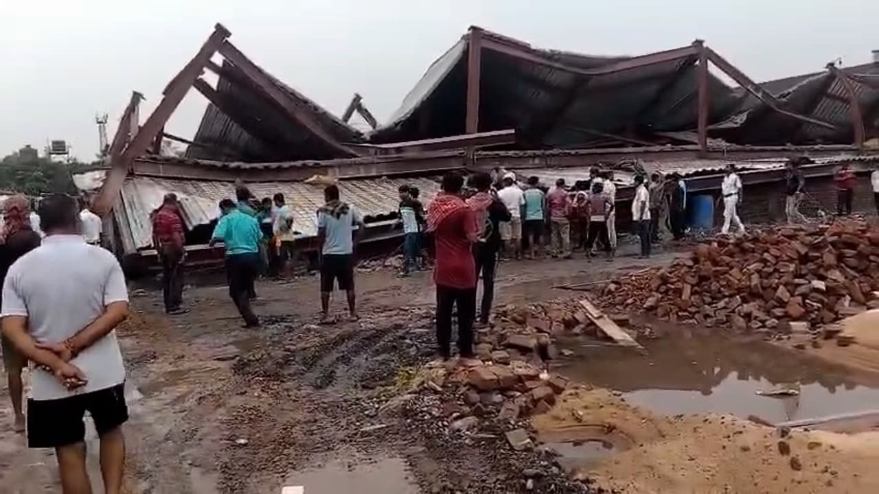 Taratala collapse: Warehouse roof cave-in leaves several dead, read ...