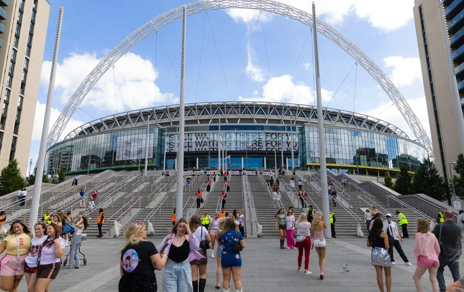 Wembley eases water rules for Harry Styles heatwave show