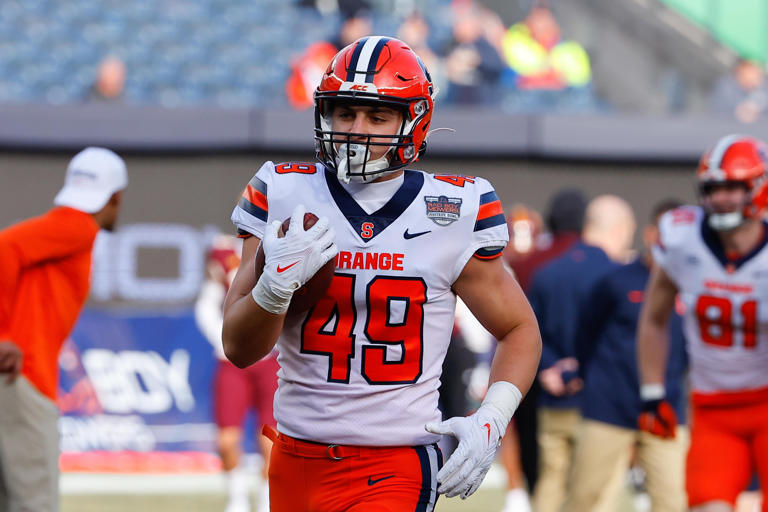 Get to know your Orange Man: #49, LB Josh Kubala