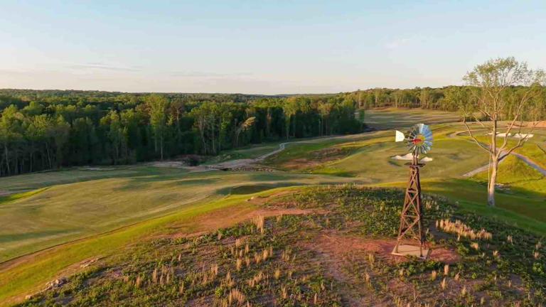 Inside Georgia football's surprising new secret weapon: a golf course