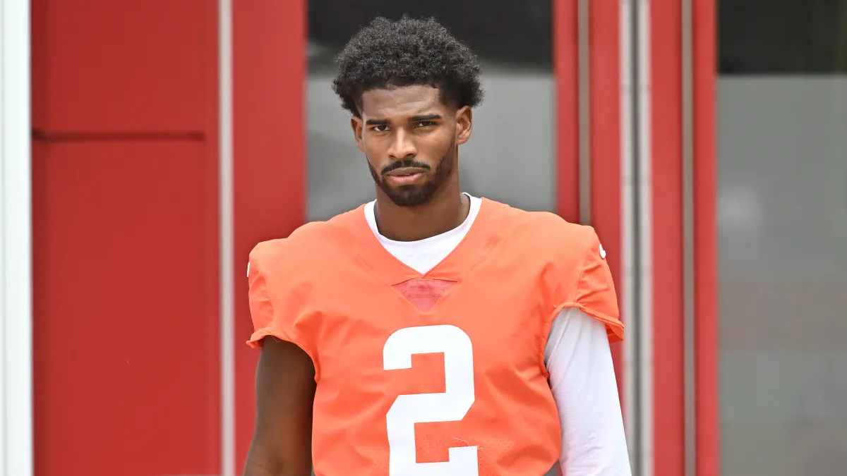 Three-team trade idea involving Shedeur Sanders would bring another ...