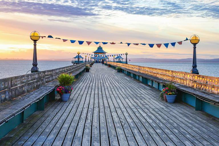 Natural infinity pool in charming Somerset town is 'largest in UK' and ...