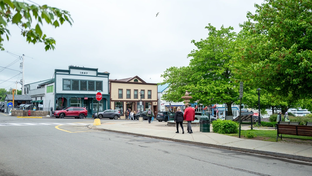 13 walkable small towns across the United States