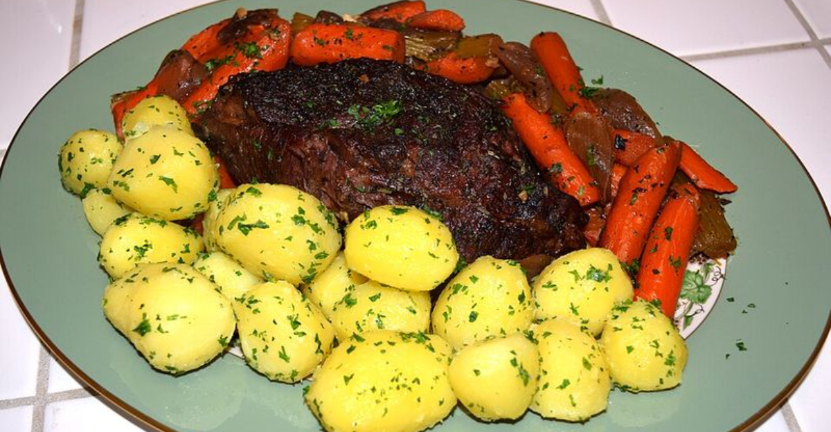 20 reliable dinner table favorites families kept coming back to again ...