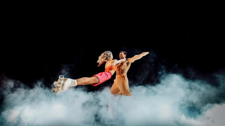 World-class acrobats and striking romance: Shows captivating Joburg ...