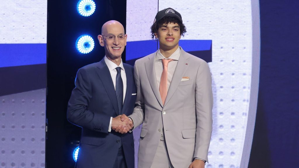 Clippers draft Keaton Wagler with 5th overall pick