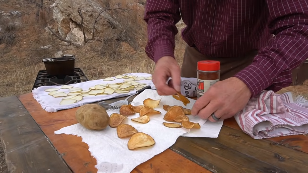 One russet potato walked into hot oil and became a legend