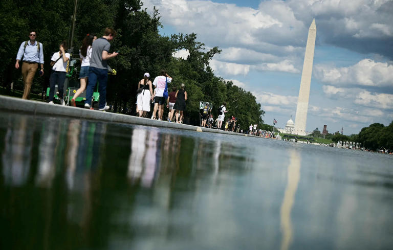 On Reflecting Pool debacle, Trump gives away the game by hedging on ...
