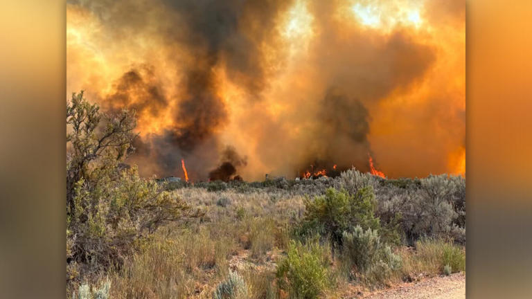 Wildfire latest: Dry Creek Fire grows as Utah fires blanket western ...