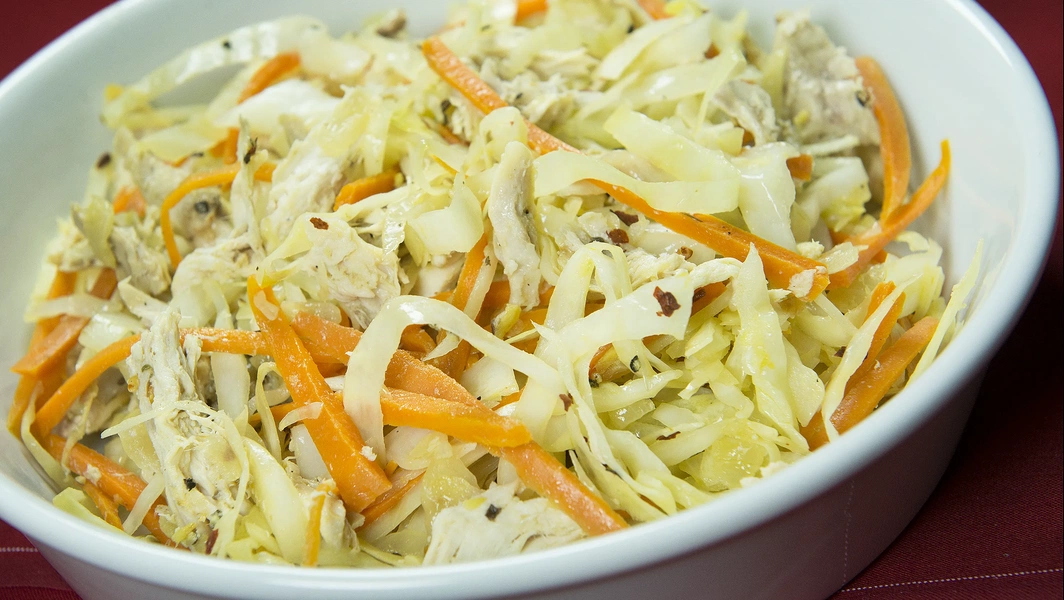 Viral cabbage boil offers high-protein, low-carb twist for health goals