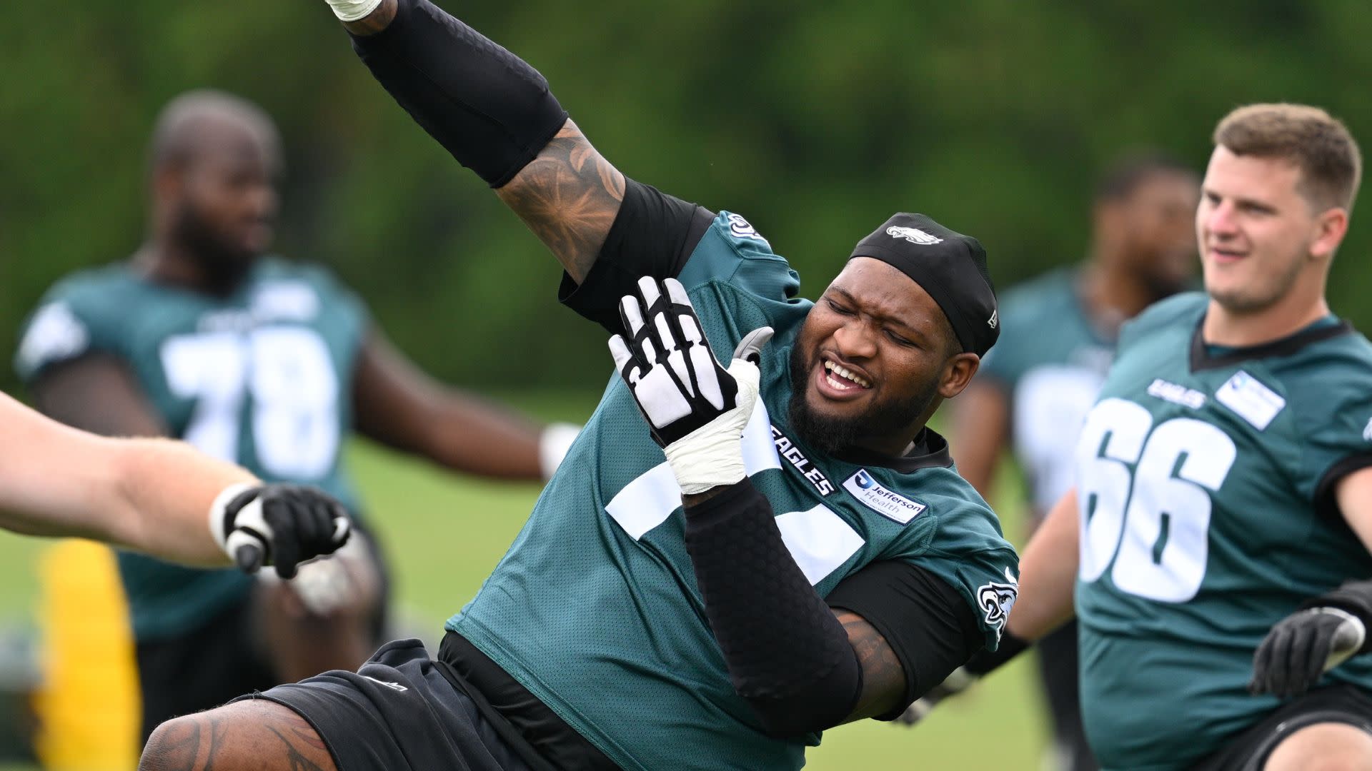 Eagles lineman Fred Johnson's ex Lyss Okada welcomes baby girl after ...