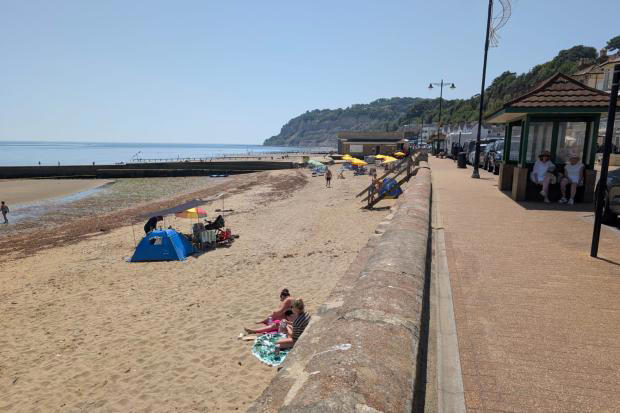 Red heat health alert extended on the island amid record June temperatures