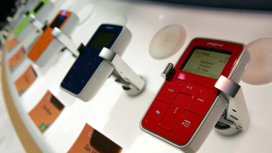 13 defunct MP3 player brands and their innovations