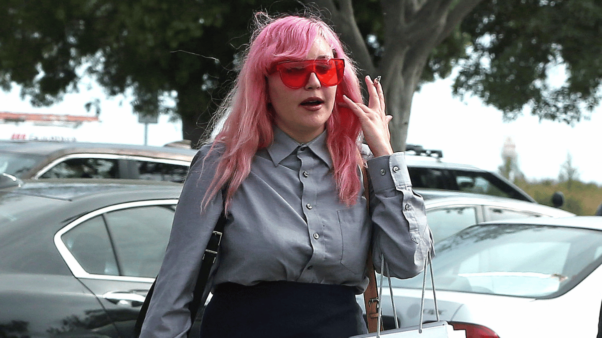 Amanda Bynes shows off her new fashion line amid career comeback and ...