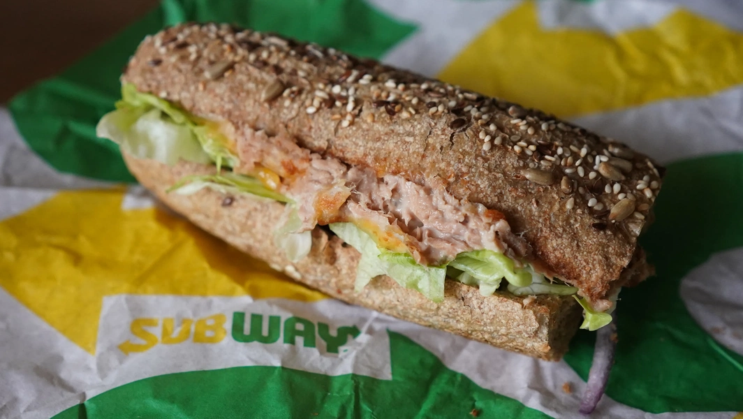 Tuna subs from popular sandwich chains