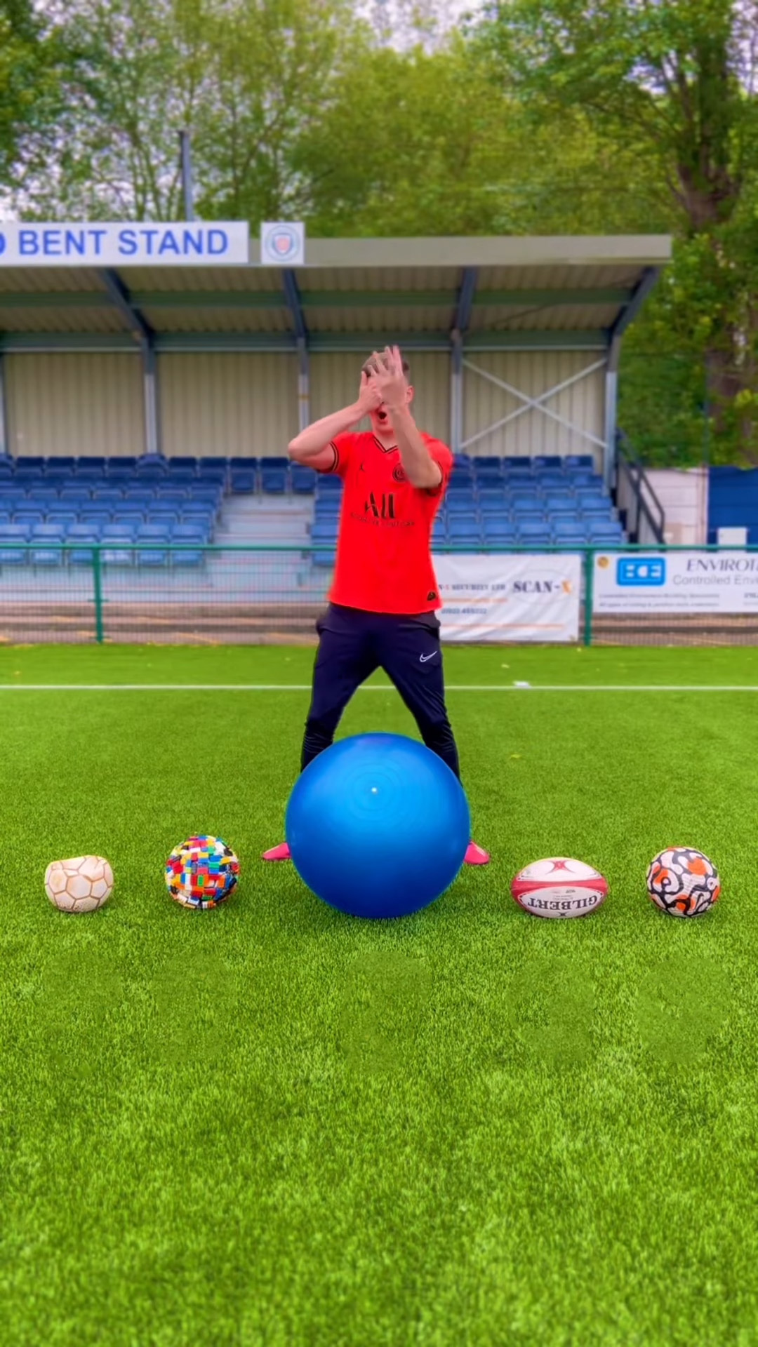 Random ball crossbar challenge