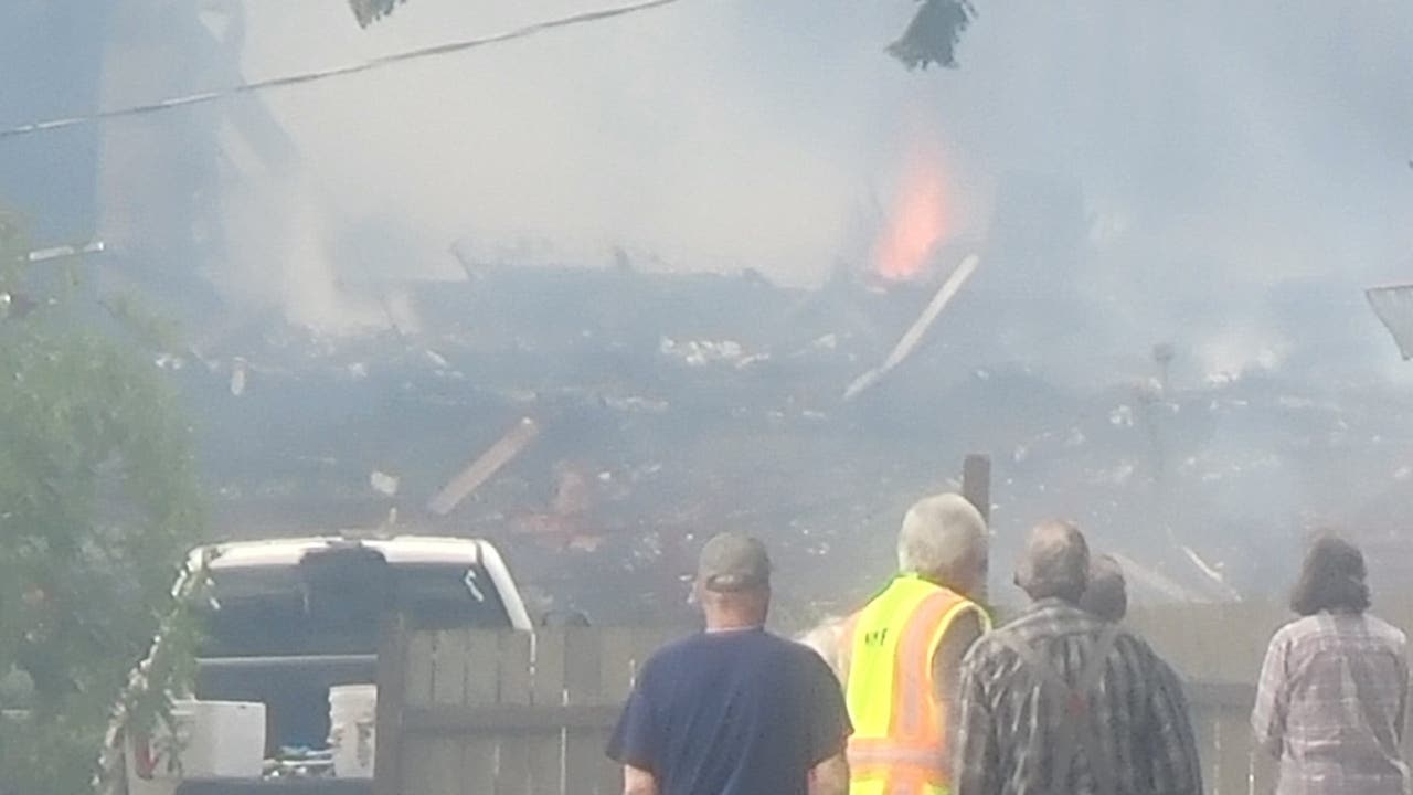 Whidbey Island, WA house explosion injures 3 firefighters