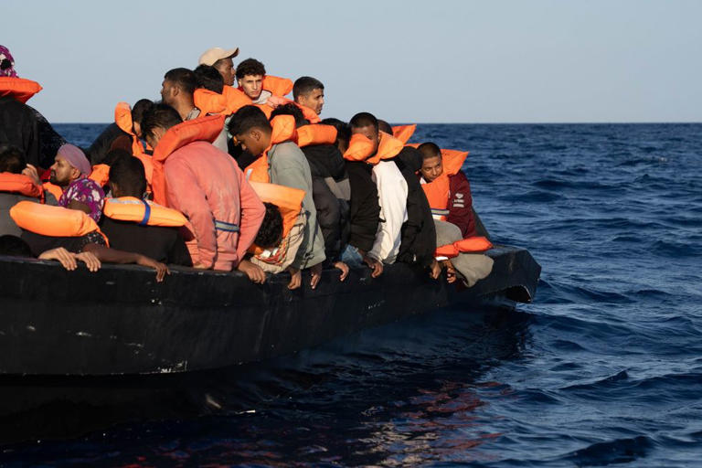 More than 50,000 illegal migrants on the loose in Britain after ...
