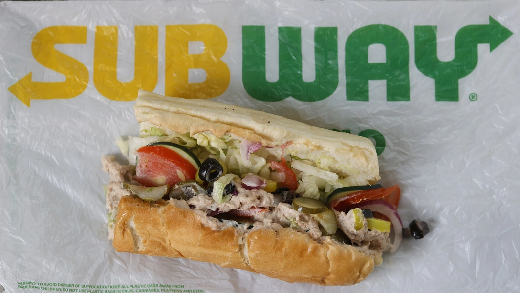 Tuna subs from popular sandwich chains