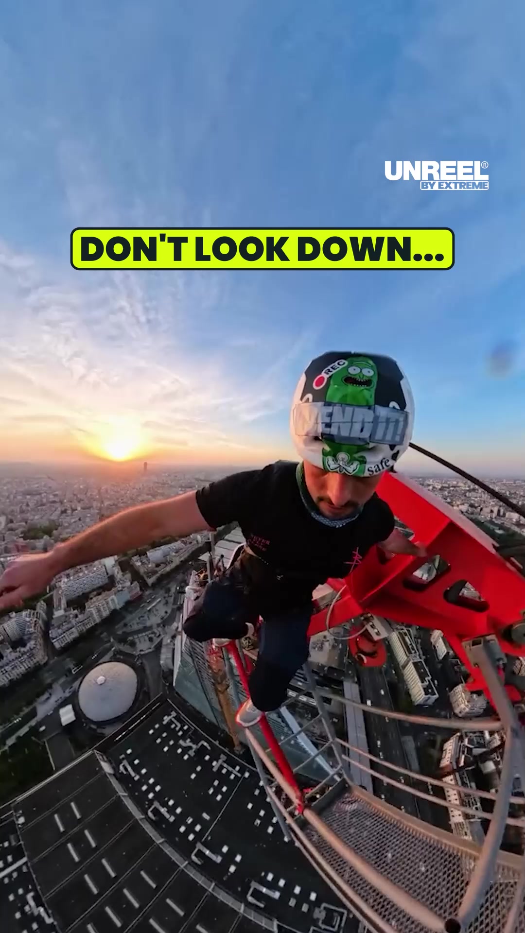 Tom Motus urban BASE jump: Crane leap & aerial acrobatics | Unreel by ...