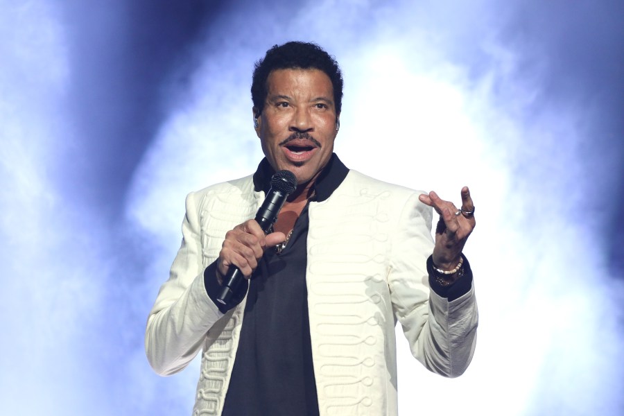 Lionel Richie and Earth, Wind & Fire reschedule Columbus concert