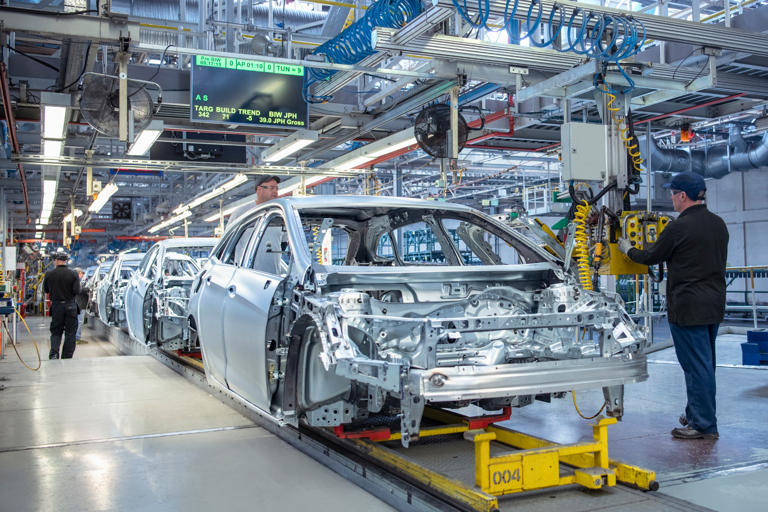 Ford leaps ahead on JD Power's quality survey thanks to veteran engineers