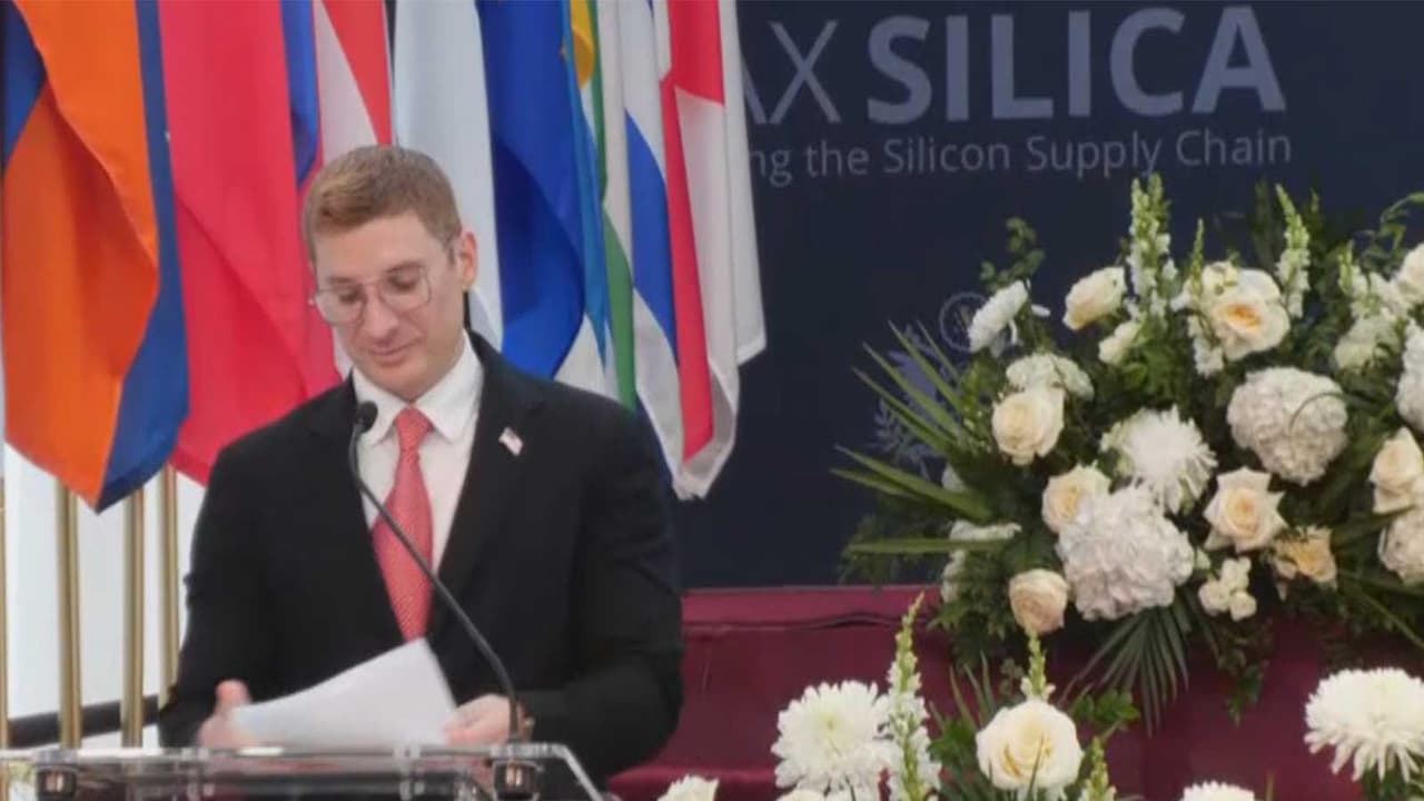 Pax Silica Summit: 30+ nations forge AI pacts for economic growth