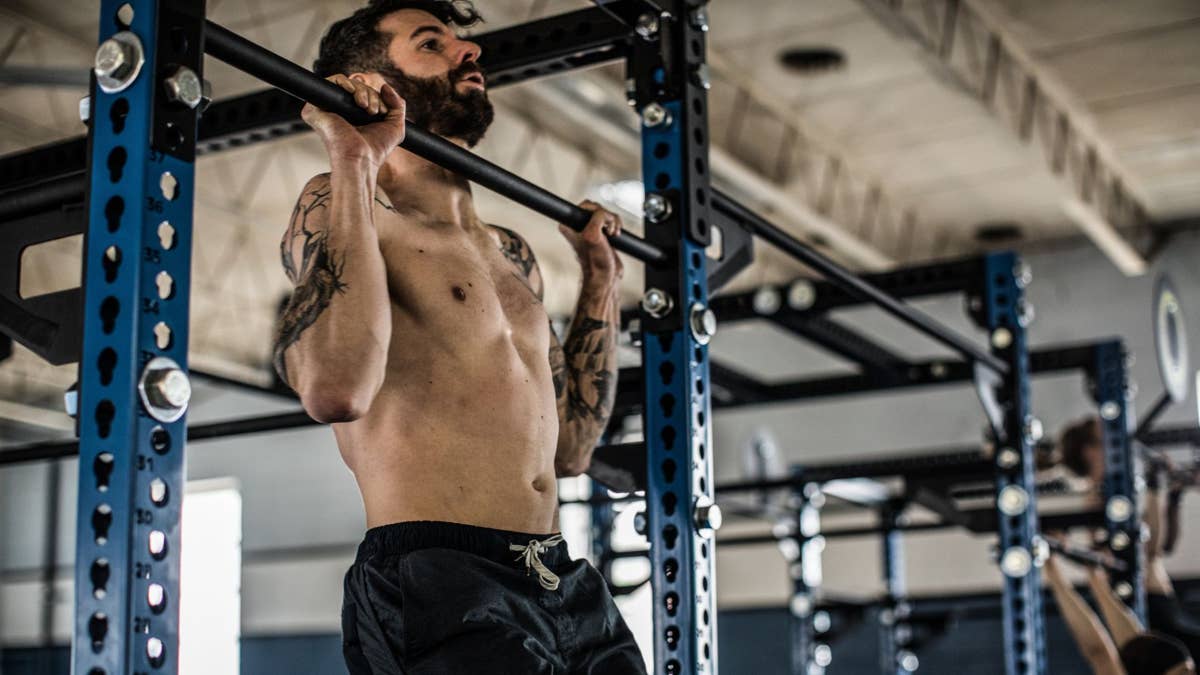 Master your first chinup with a beginner-friendly TRX exercise, shared ...