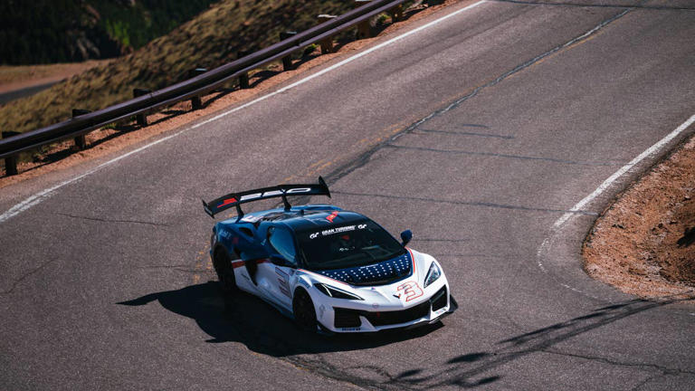 Chevrolet Corvette ZR1X sets new Pikes Peak production car record by 23 ...