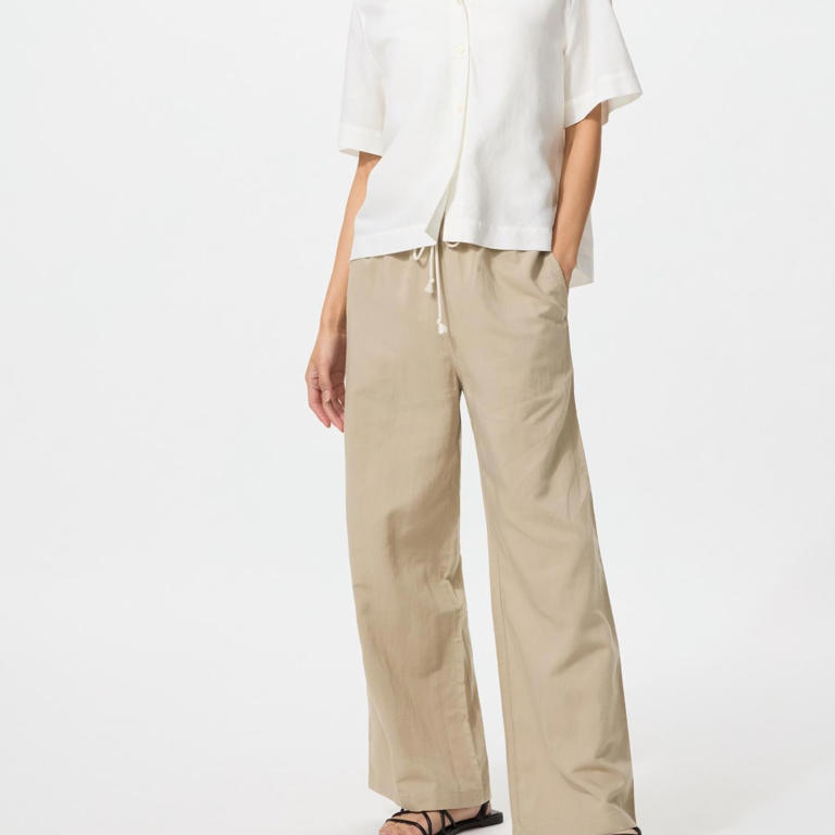 I'm buying this £25 Uniqlo dress in every colour - it's a heatwave hero