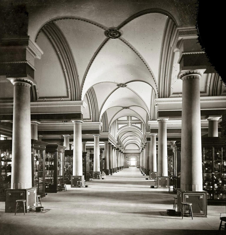 This building hosted Lincoln's inaugural ball and displayed the ...