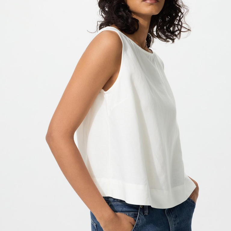 I'm buying this £25 Uniqlo dress in every colour - it's a heatwave hero