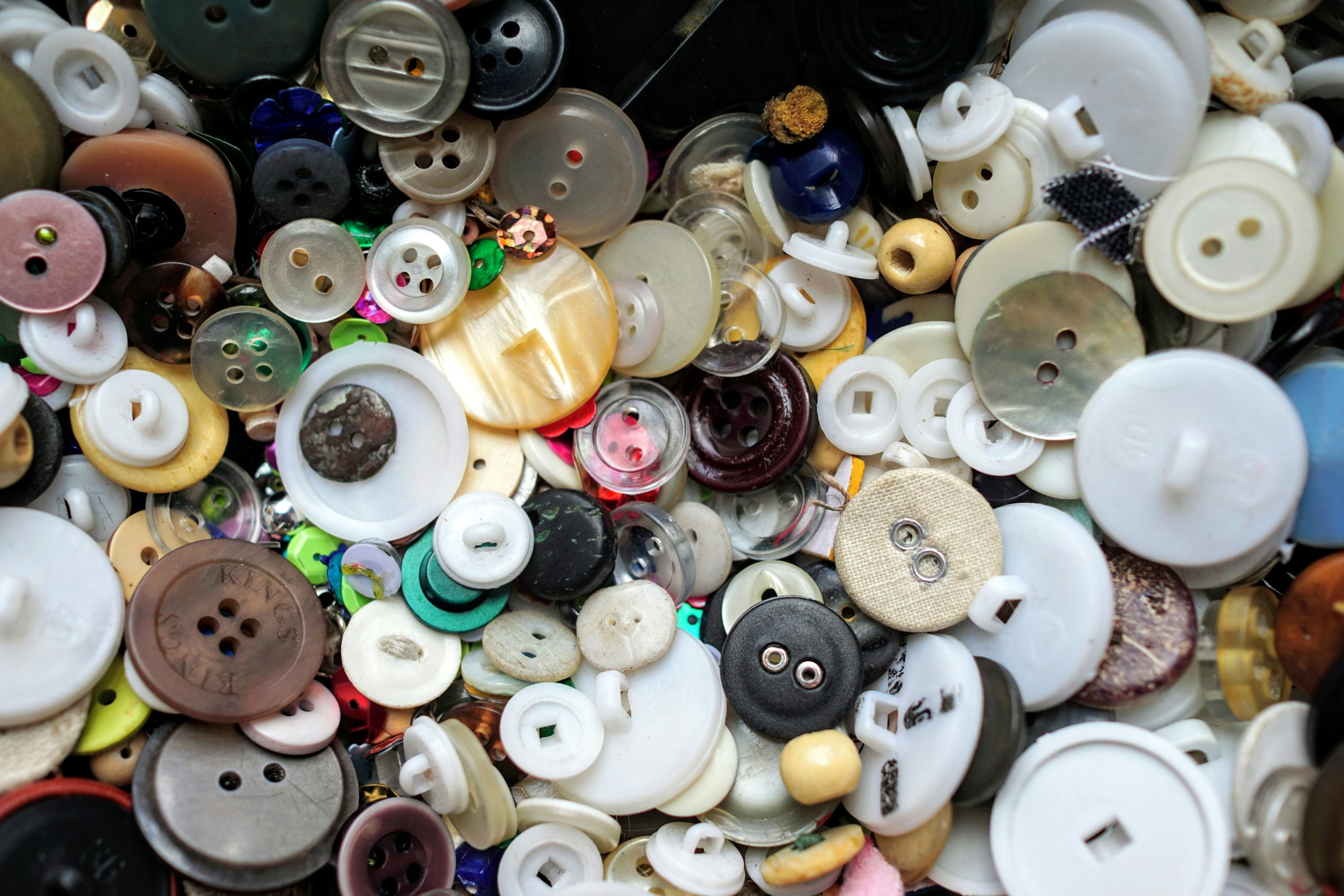 33 vintage button collections in tins worth real money