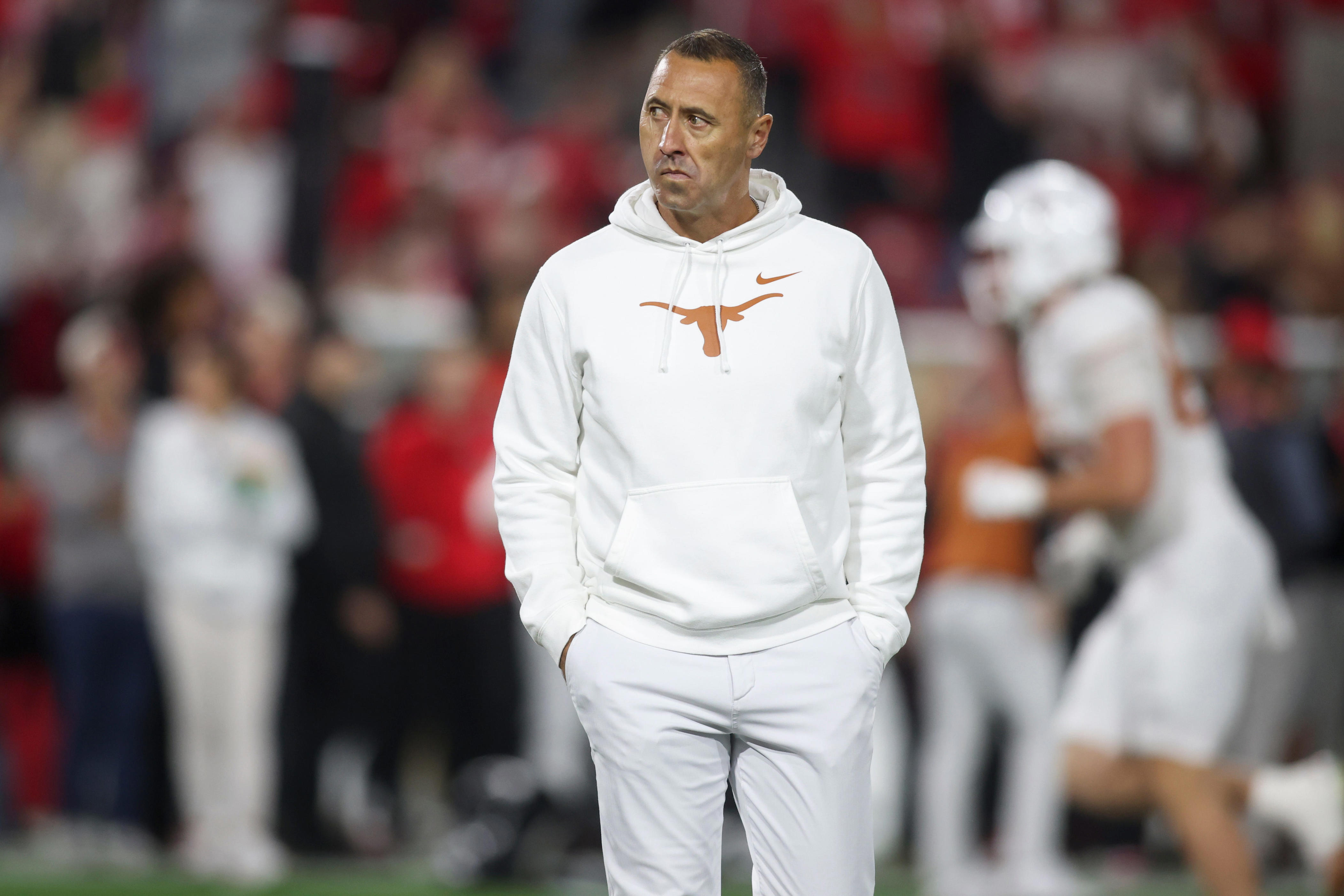 Steve Sarkisian hints QB Arch Manning returning to Texas after season