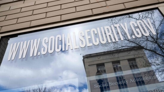 Big change for Social Security debit cards payments as 3.6M users face ...