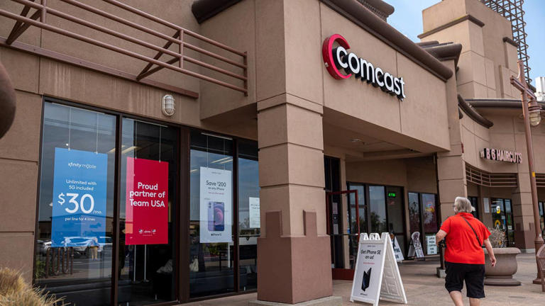 Comcast launches Wi-Fi equipment delivery to win back internet customers