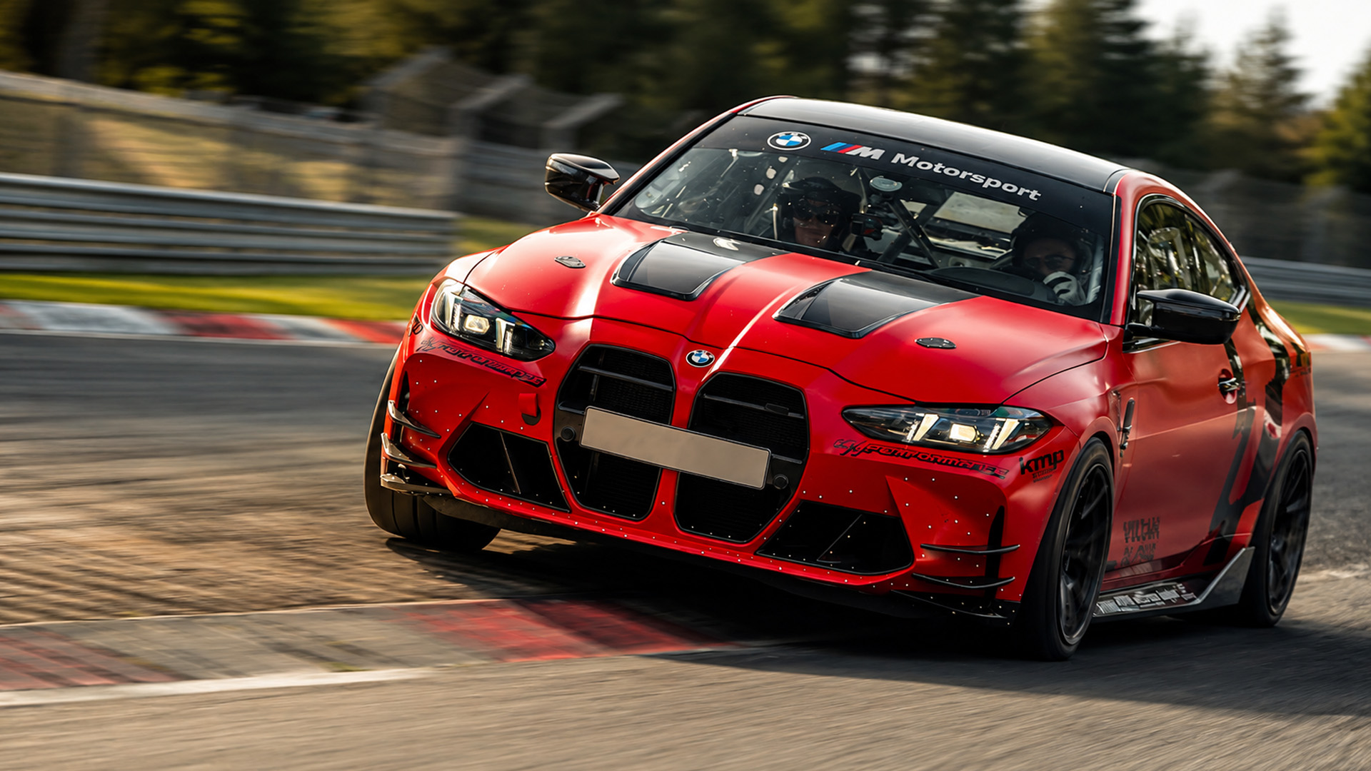 Crash-rebuilt BMW M4 pushes too hard at Nürburgring circuit
