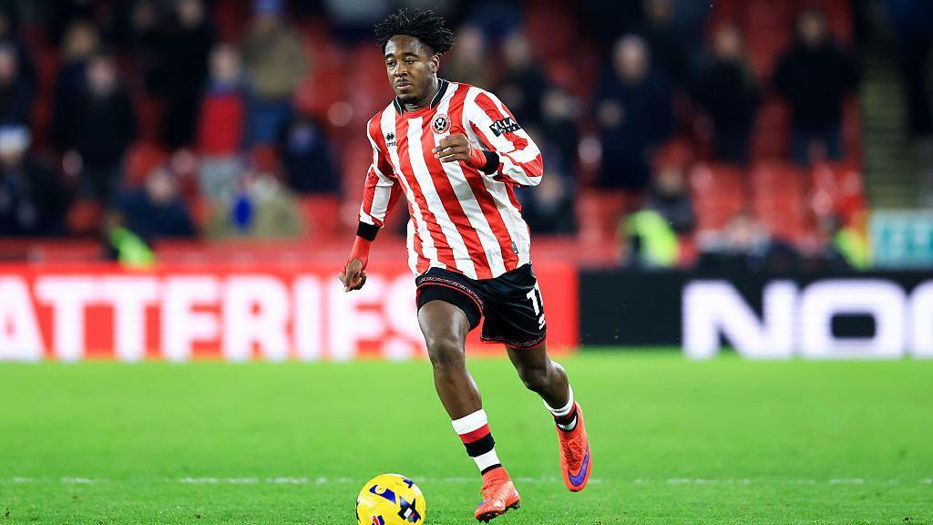 Norwich sign Blades winger Brooks