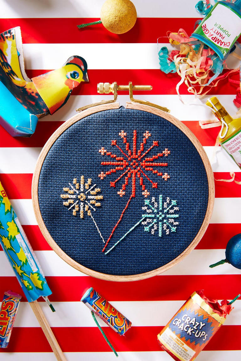 4 free patriotic cross-stitch patterns to celebrate the red, white, and ...