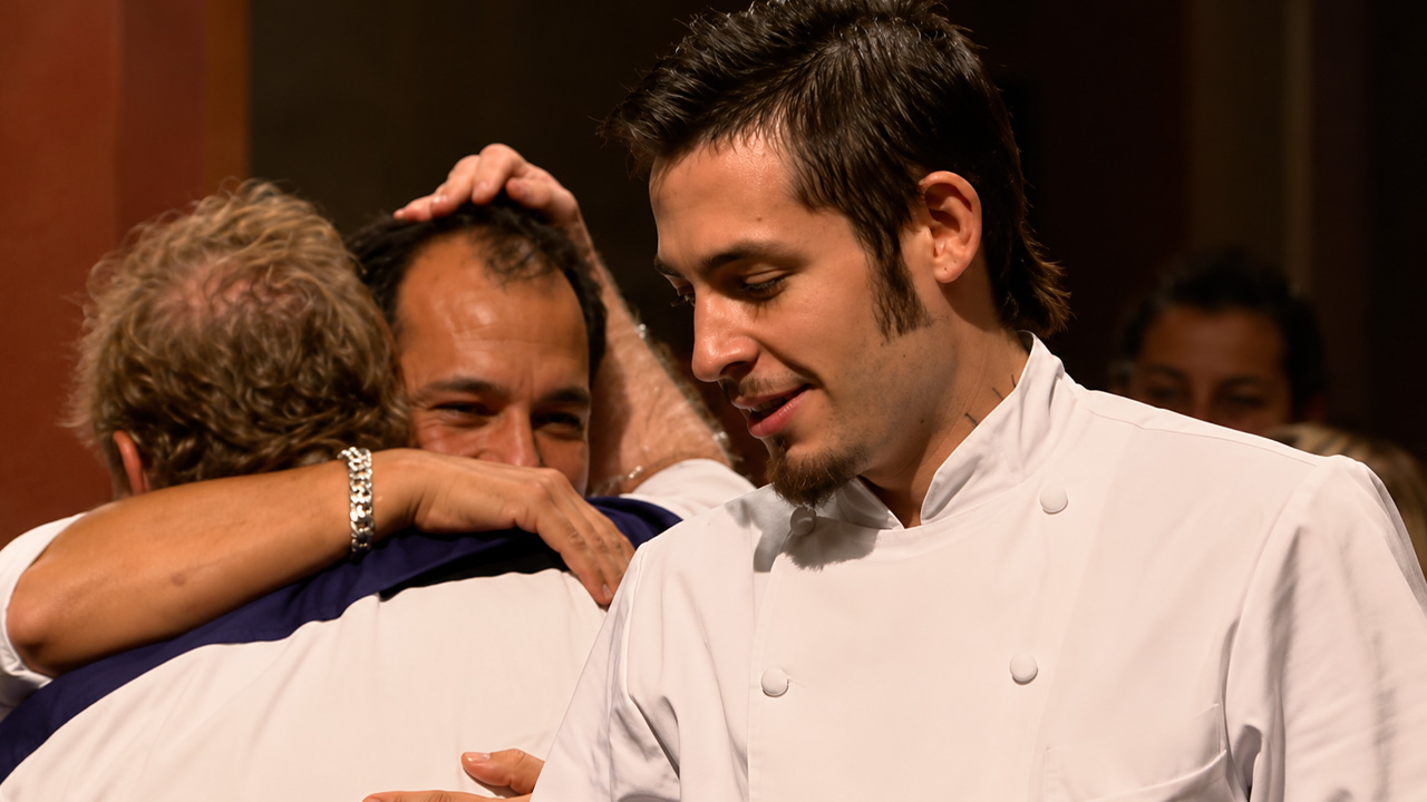 Both finalists were blindfolded for the Hell's Kitchen winner reveal