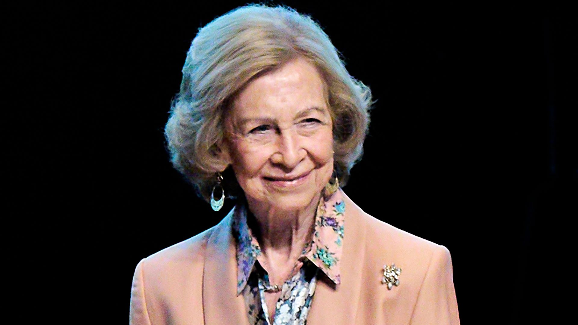 Queen Sofía donates €20,000 after deadly Venezuela earthquake as Spain ...