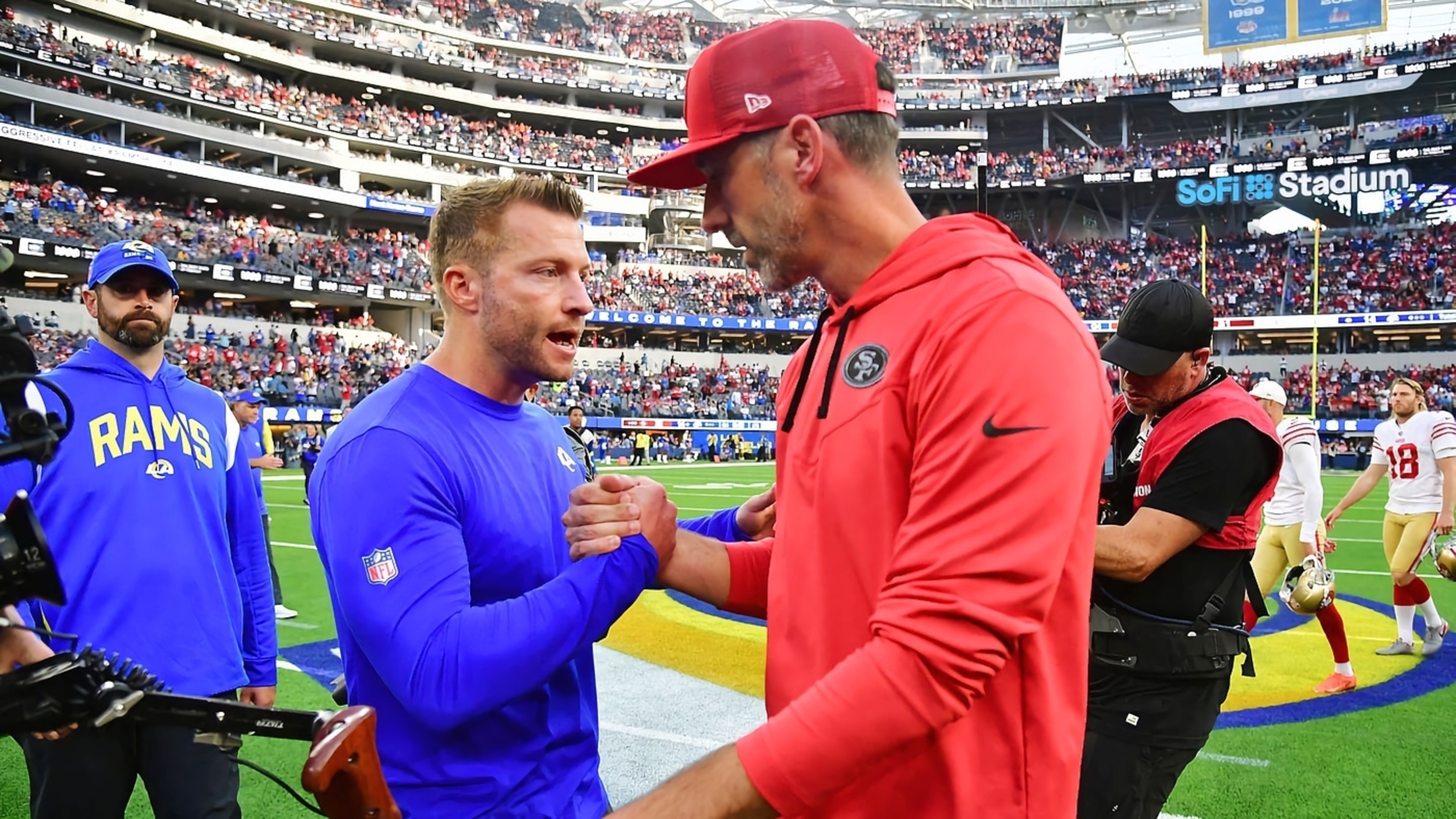 49ers fan hilariously trolls Rams coach Sean McVay while on vacation