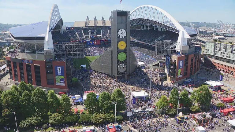 Seattle wraps record World Cup group stage, prepares for knockout round