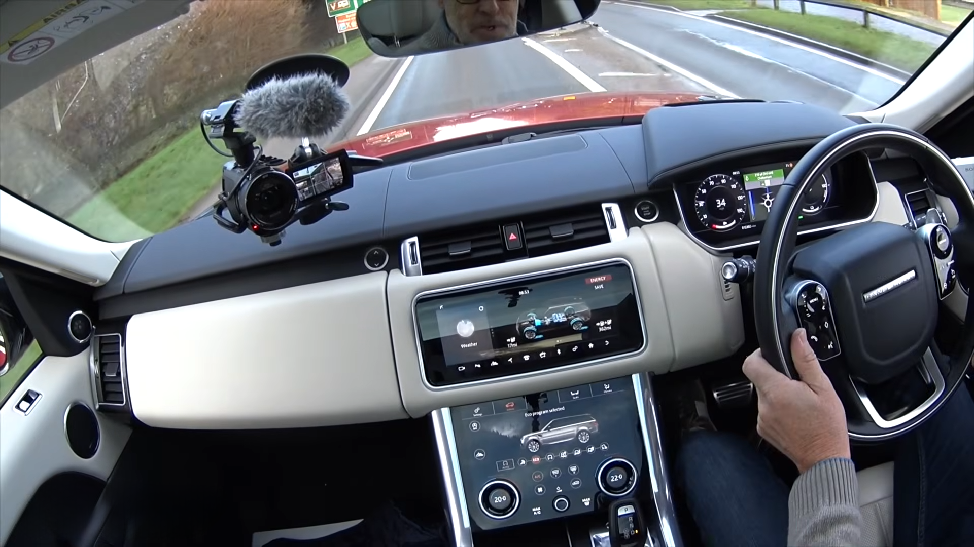 Are plug-in hybrids better than pure electric cars?