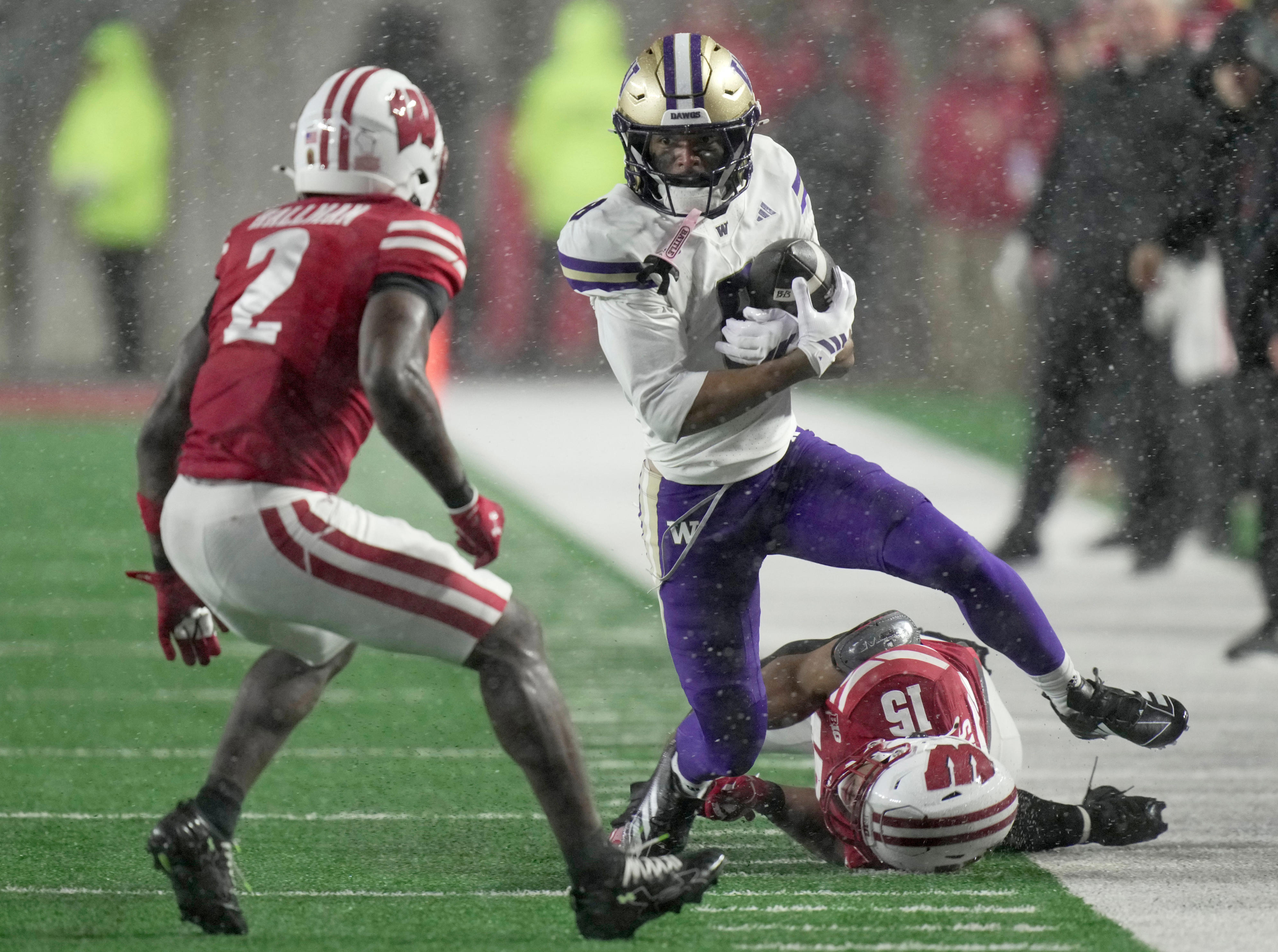 Washington Huskies looking for WR Chris Lawson to step up in fall camp