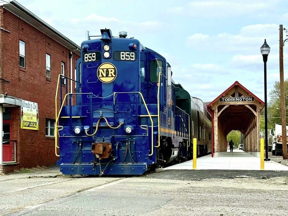 Litchfield County Clipper brings passenger train service back to ...