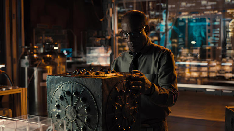 Zack Snyder explains major Darkseid plot hole in Justice League