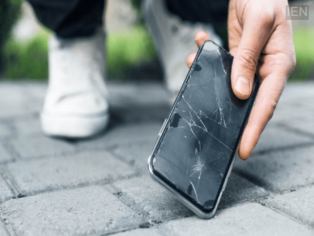 Is your phone screen acting up? Here are 5 warning signs.